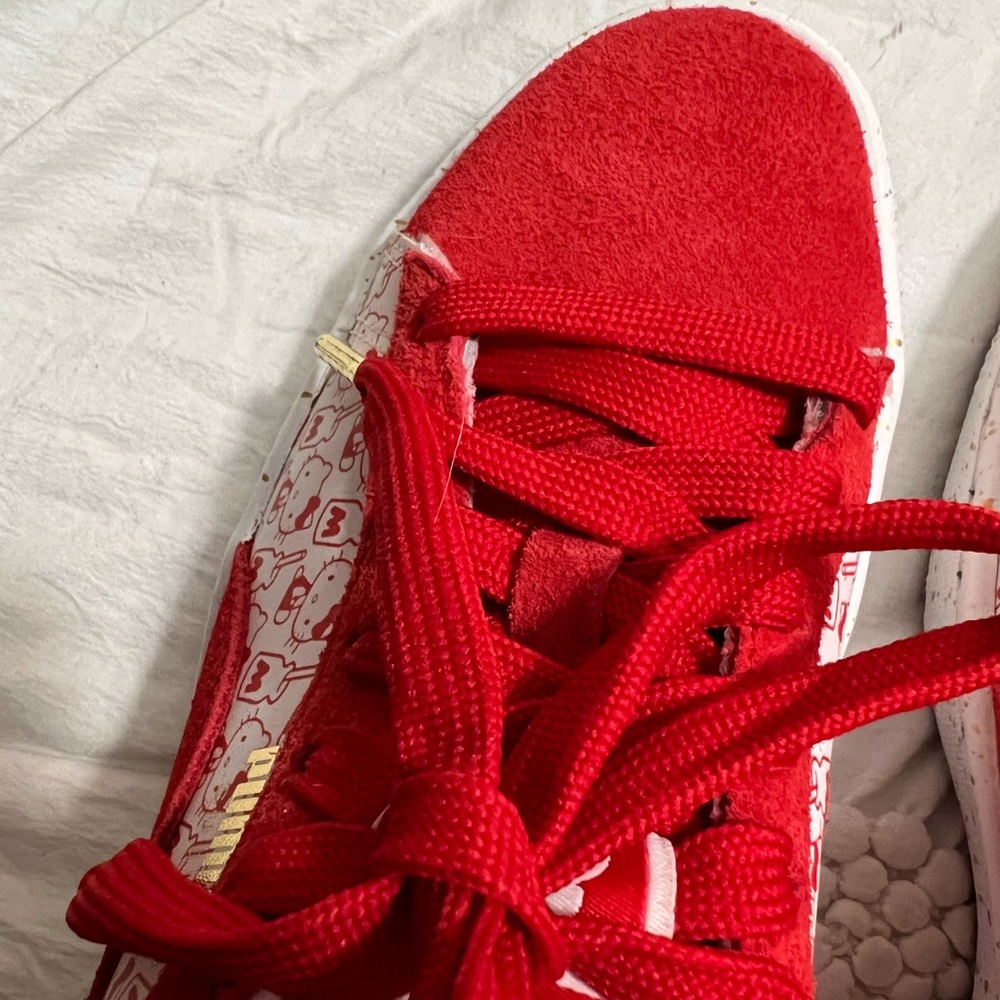 Hello Kitty X Puma Collab - Limited Edition - Gem